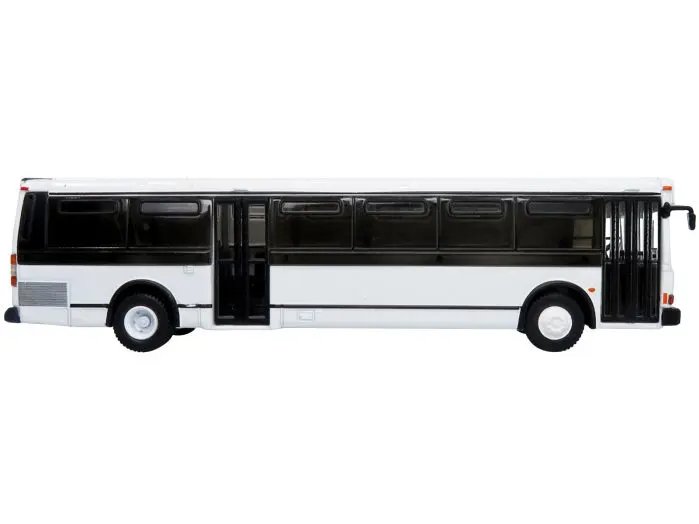 Vintage 1980 Grumman 870 Transit Bus - Classic White Design for Collectors